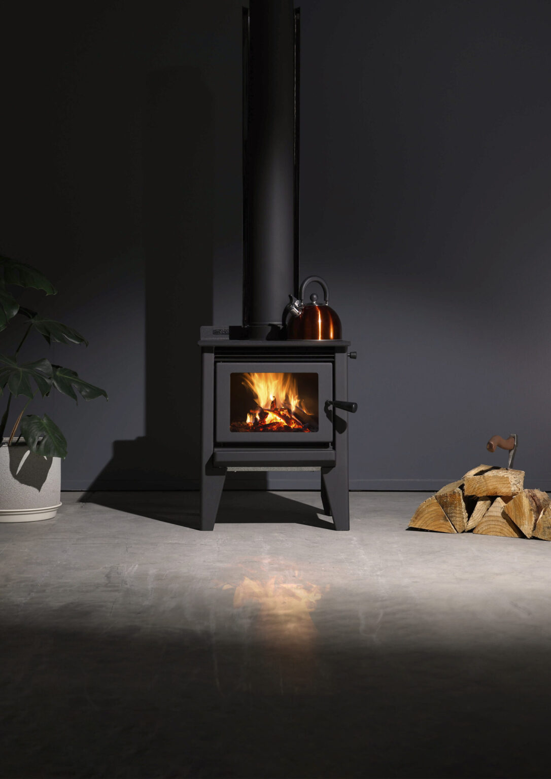 Metro Tiny Rad Leg Low Emission Package with Standard Flue Kit